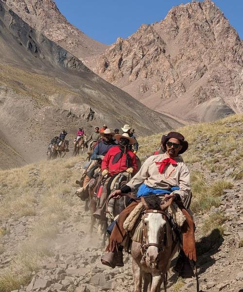 Andes Crossing Expedition | Horse Tours Club